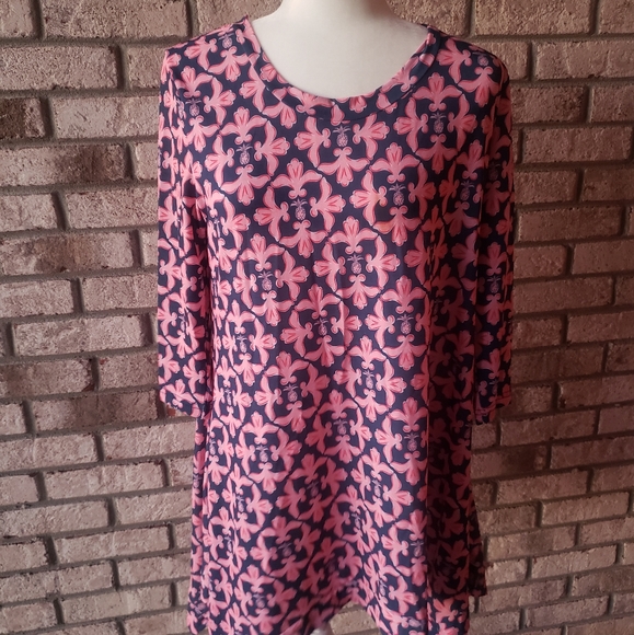 Simply Southern | Tops | Simply Southern Pink And Navy Blue Quarter ...